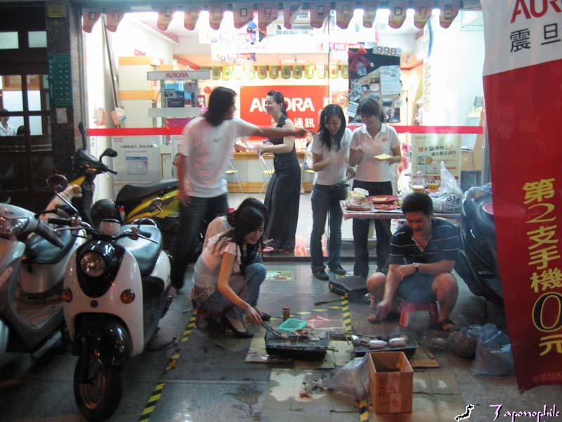 A Travelogue by Mark Sheats » Blog Archive » Chinese Mid-Autumn Festival